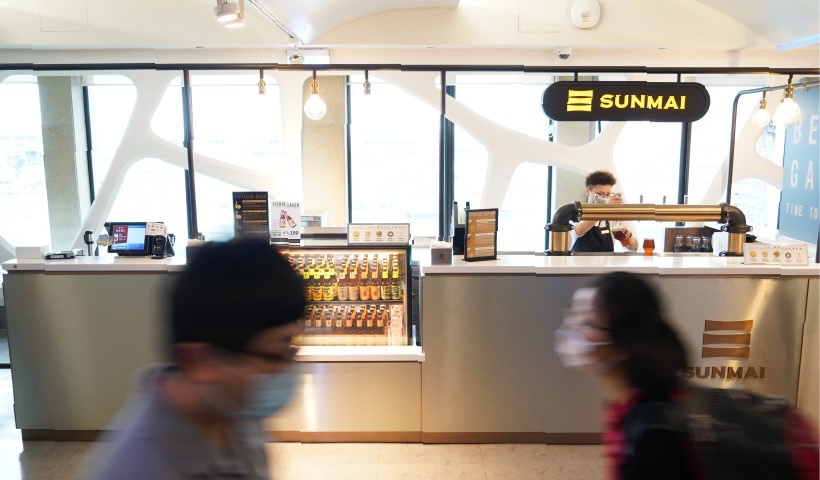 金色三麥打造桃園機場「國門酒吧」！「SUNMAI BAR航站一店」用冠軍啤酒和全世界交朋友！ - 評酒趣